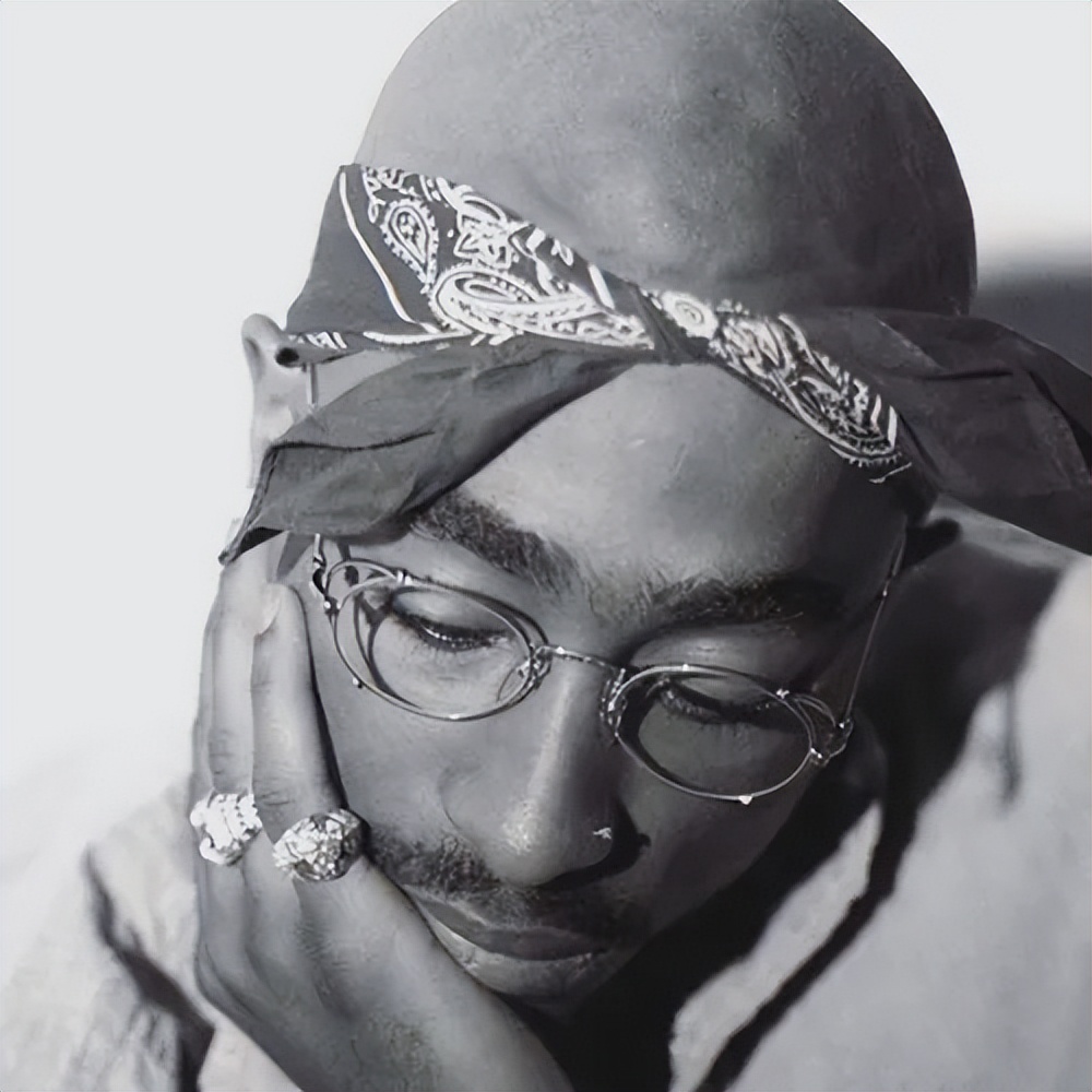 Legend: 2Pac - iNEWS