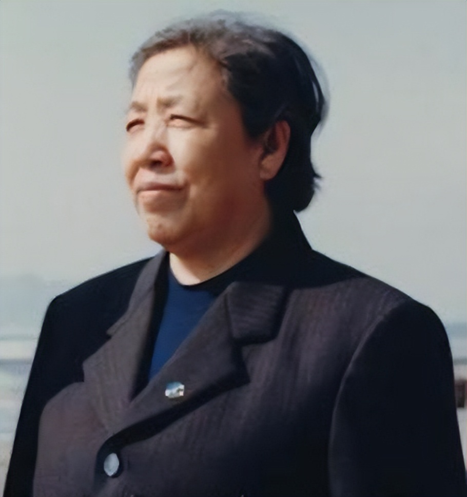 Hua Guofeng's widow, Han Zhijun: insisted on cycling to and from get ...