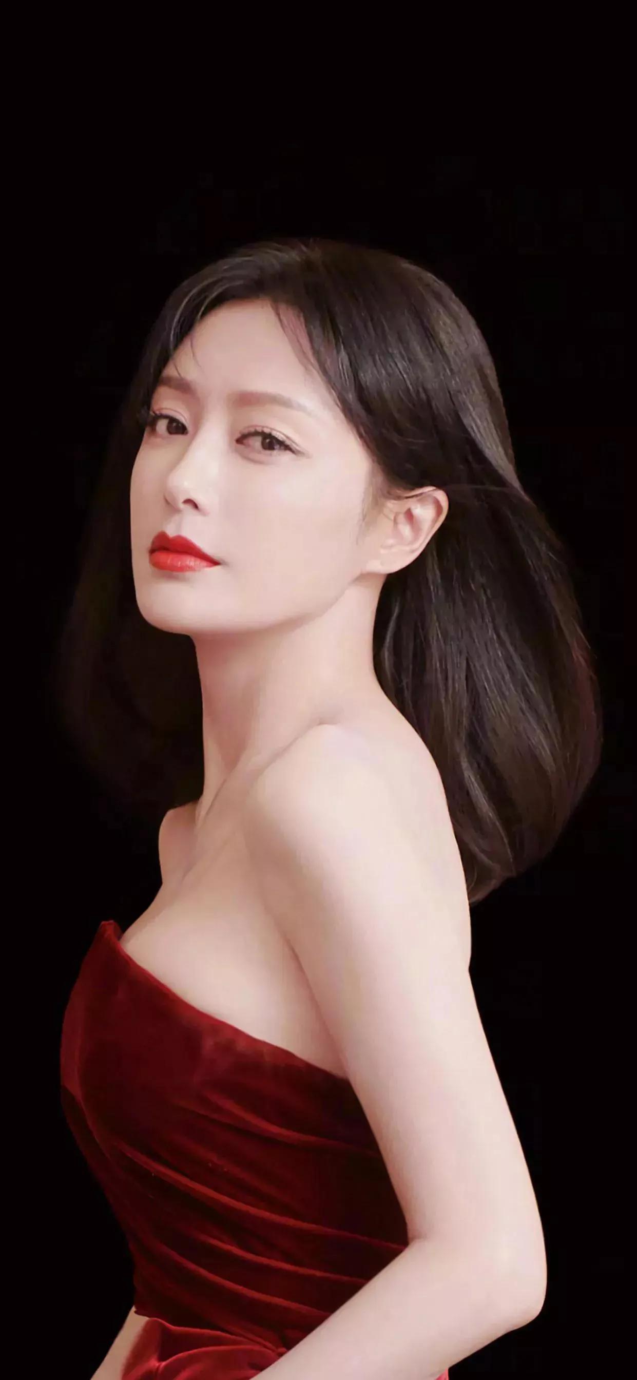 Appreciation of beautiful pictures: Qin Lan - iNEWS