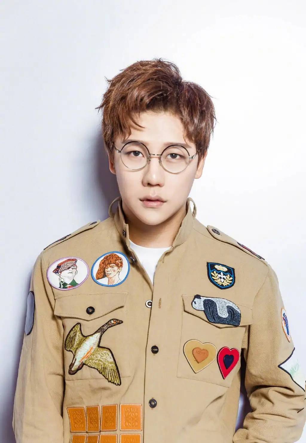 Liu Wei was the only one left in his household registration book, and ...