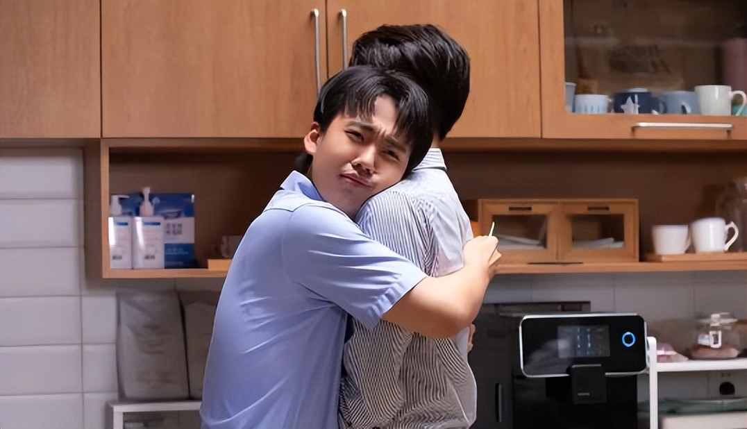 Also playing a lawyer, comparing Yang Mi with Zhu Zhu in "The Ordinary ...