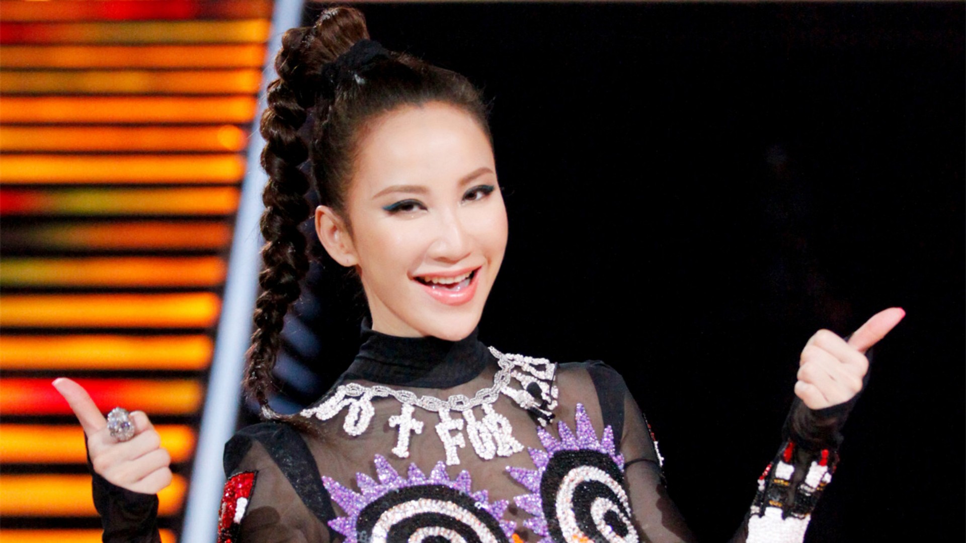 Zhen Ni angrily criticizes the participants of "The Voice" for lack of ...