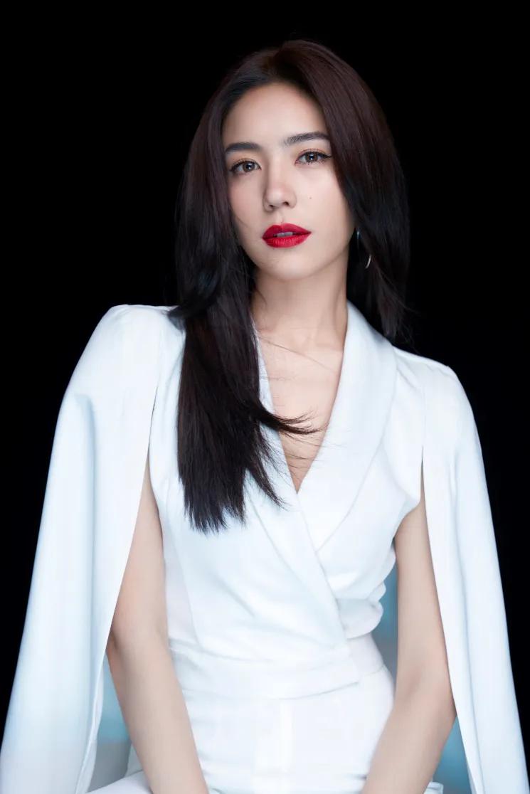 Beautiful pictures of Xia Ruoyan - iNEWS