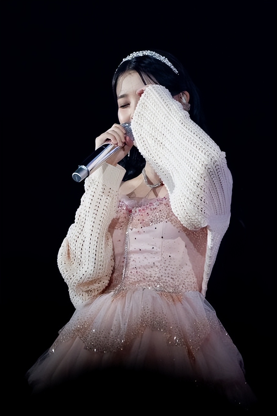 Can IU hearing recover?Popularity after the scandal?A look back at 15 ...