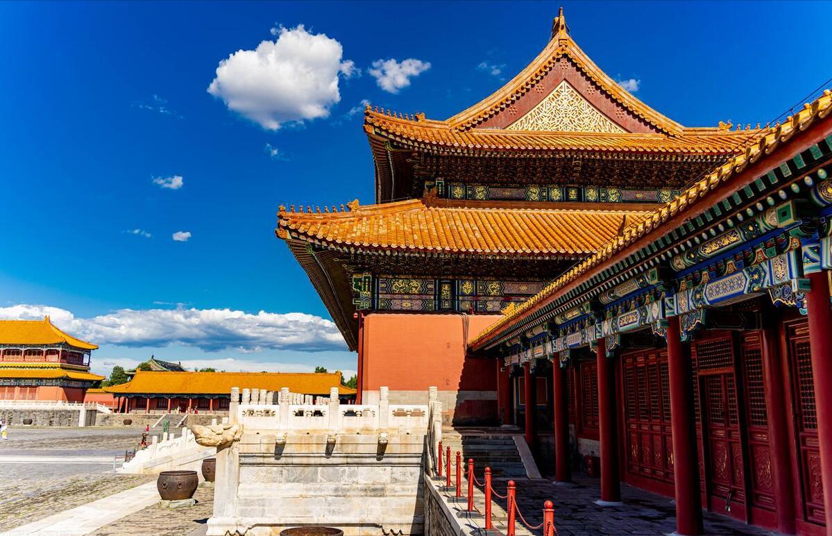 Borrowing the clear wind to see thousands of miles away, only Lisao ...