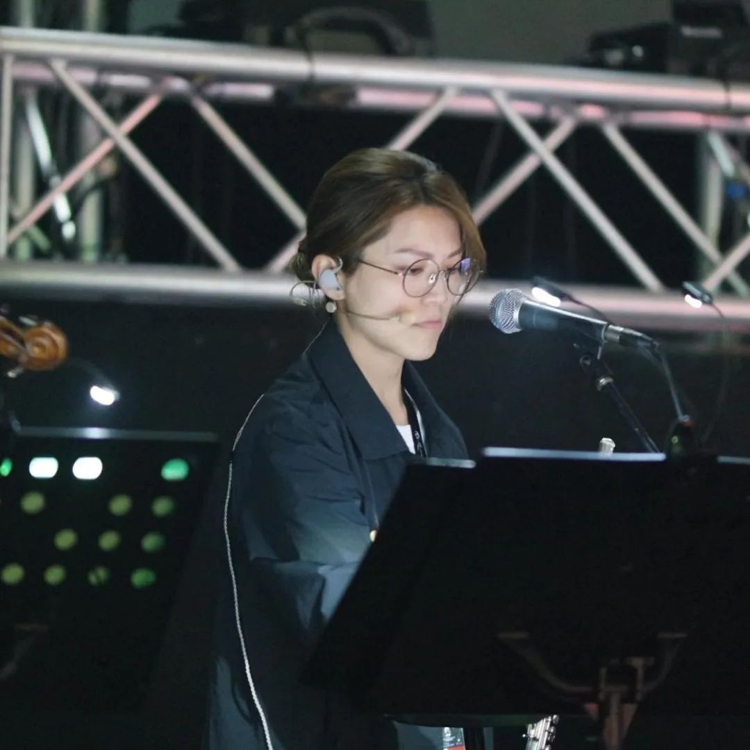 The 46-year-old Lin Xiaofeng's ex-wife turned out to be a talented musician!After the divorce ...