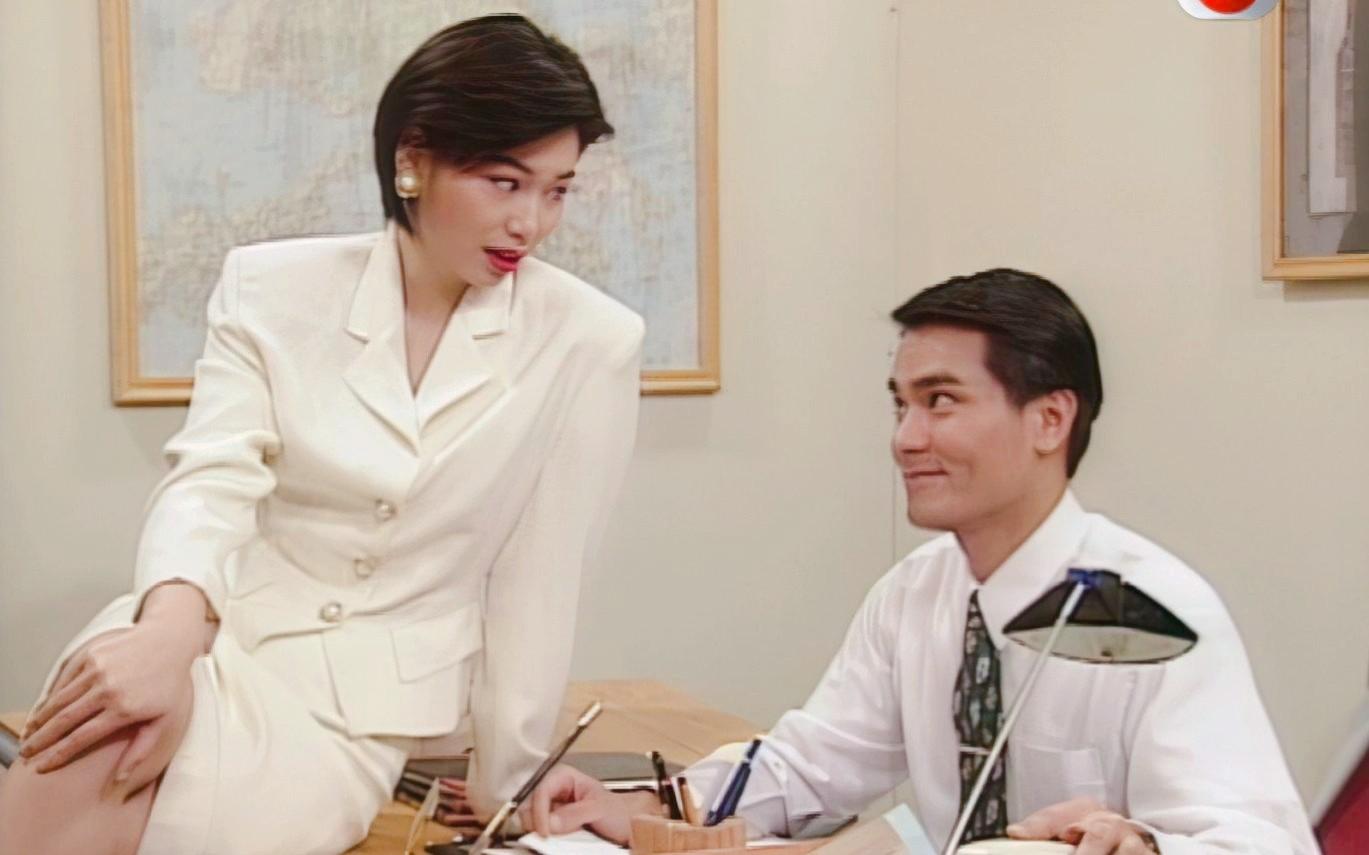 It turns out that Mrs. Hong in "The Deer and the Cauldron" is so sexy ...