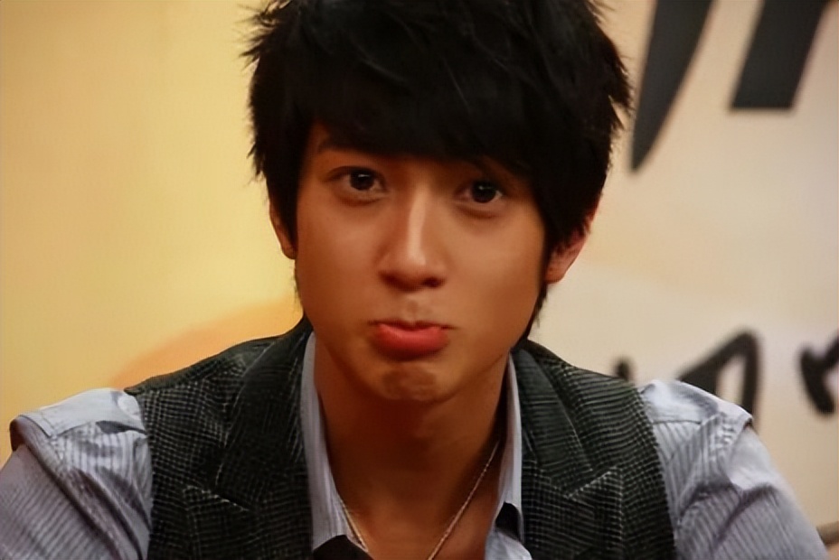 Chen Yiru can't control his mouth at all... - iNEWS