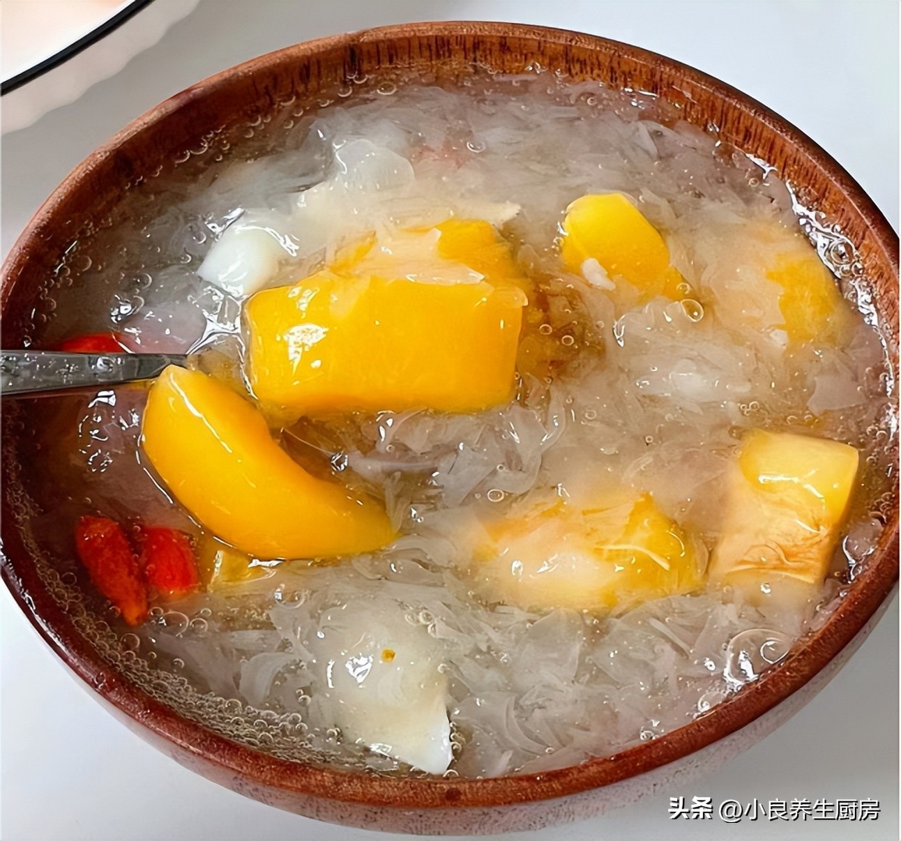 During the high incidence of spring flu, don't panic! Drink more of ...