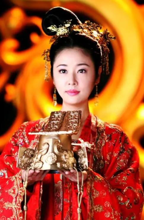 Yao Chen's new movie received negative reviews. She and Ruby Lin's ...