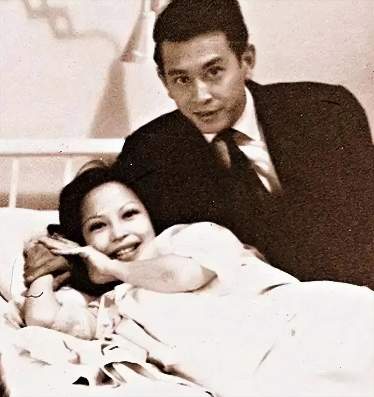 She: Asia's No. 1 porn star, naked, worked as a spy, and later became the mother of China's ...