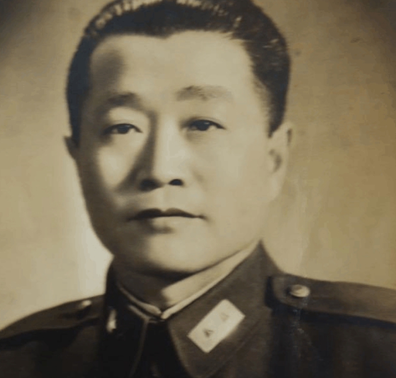 Du Yuming was reformed after being captured. During the reform, he ...