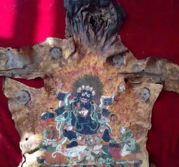 Human skin thangka, human bone instruments... Don't enter if you are ...
