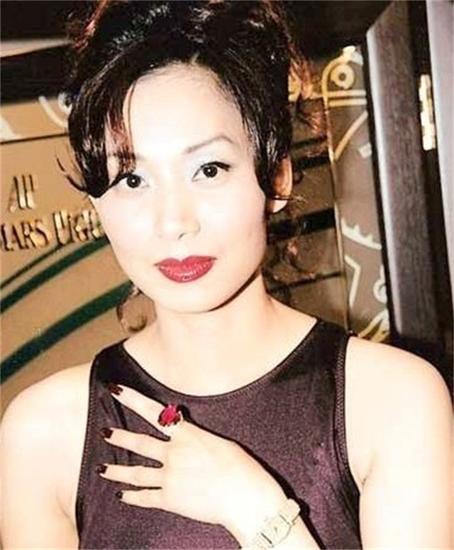 Miss Hong Kong Kwong Meiyun: She raised her family at the age of 14 ...