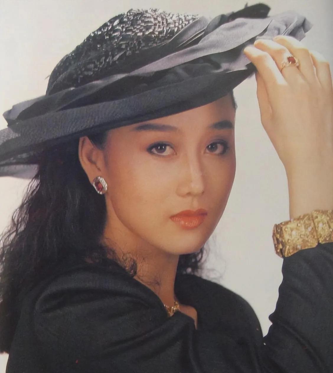 Li Zhi: Being loved by Jet Li for 34 years, there are tears behind the ...