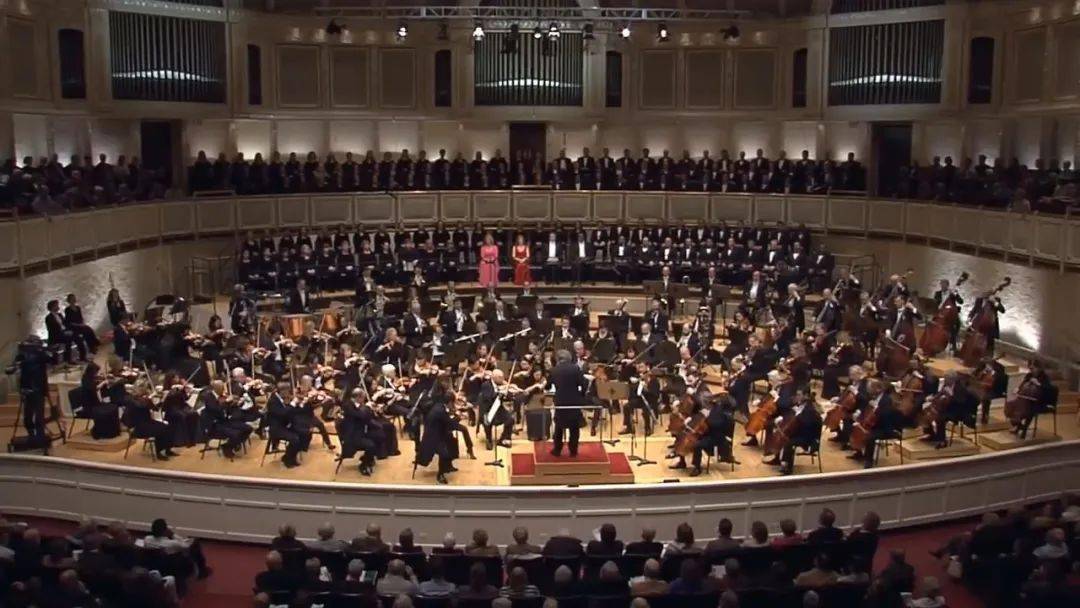 The status development of the work Symphony "No. 40", and its ...