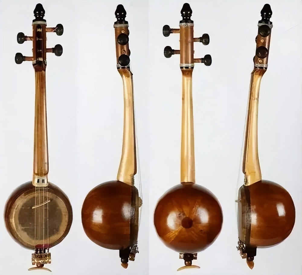 Qatari traditional musical instruments, maintaining cultural diversity ...