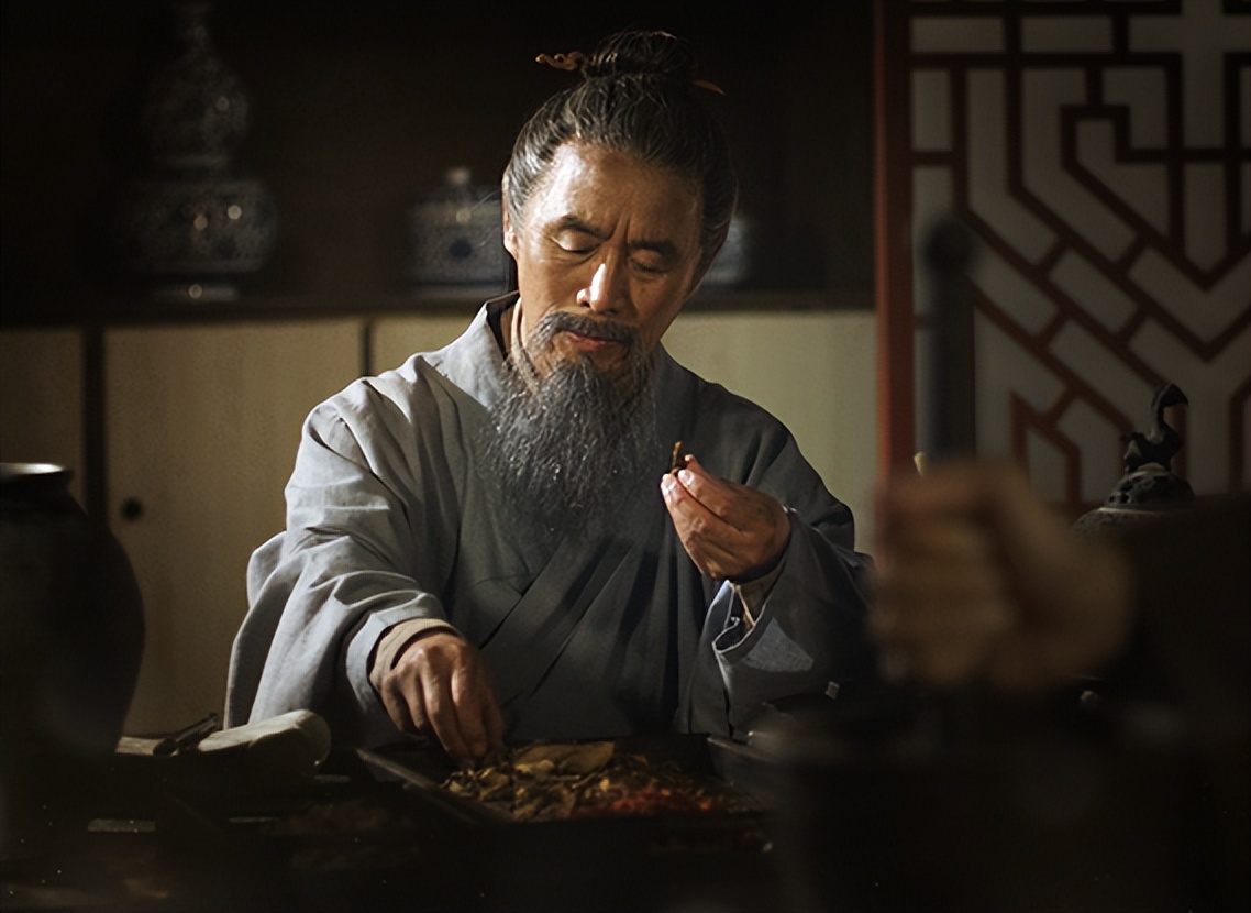 Why did Cao Cao insist on killing the highly skilled Hua Tuo? Later ...