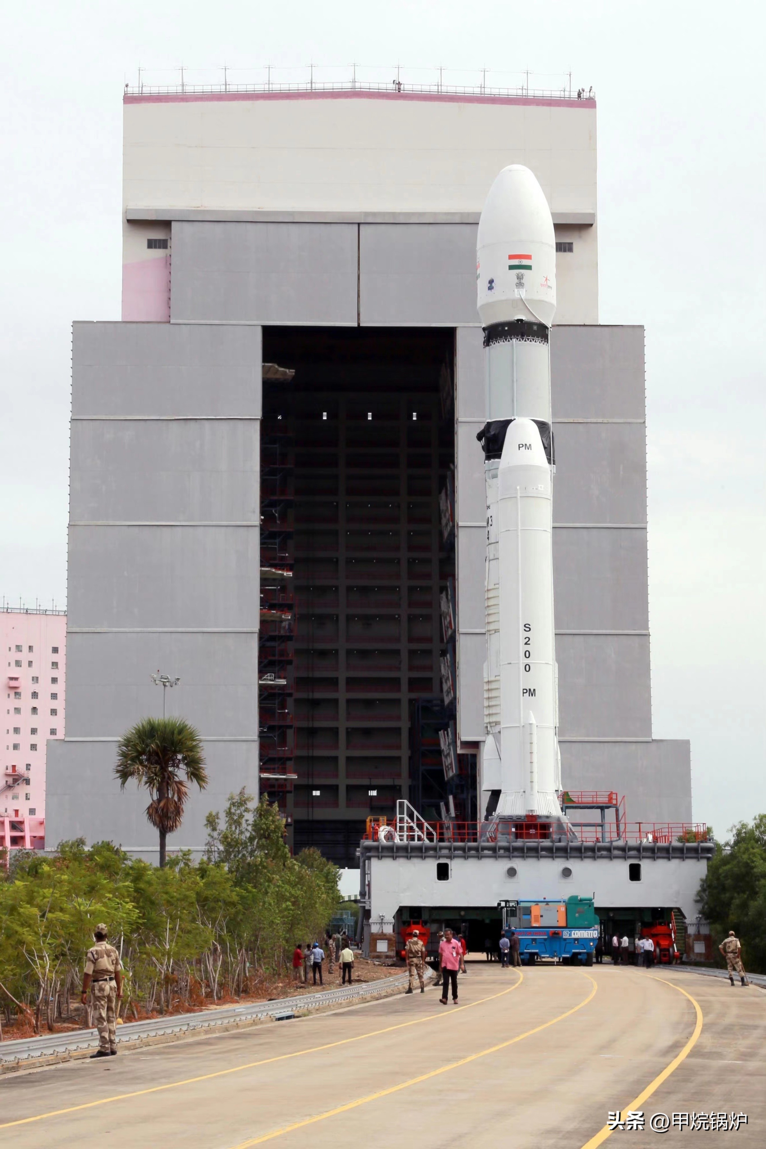 India's Chandrayaan-3 has been boxed and transported vertically to the ...