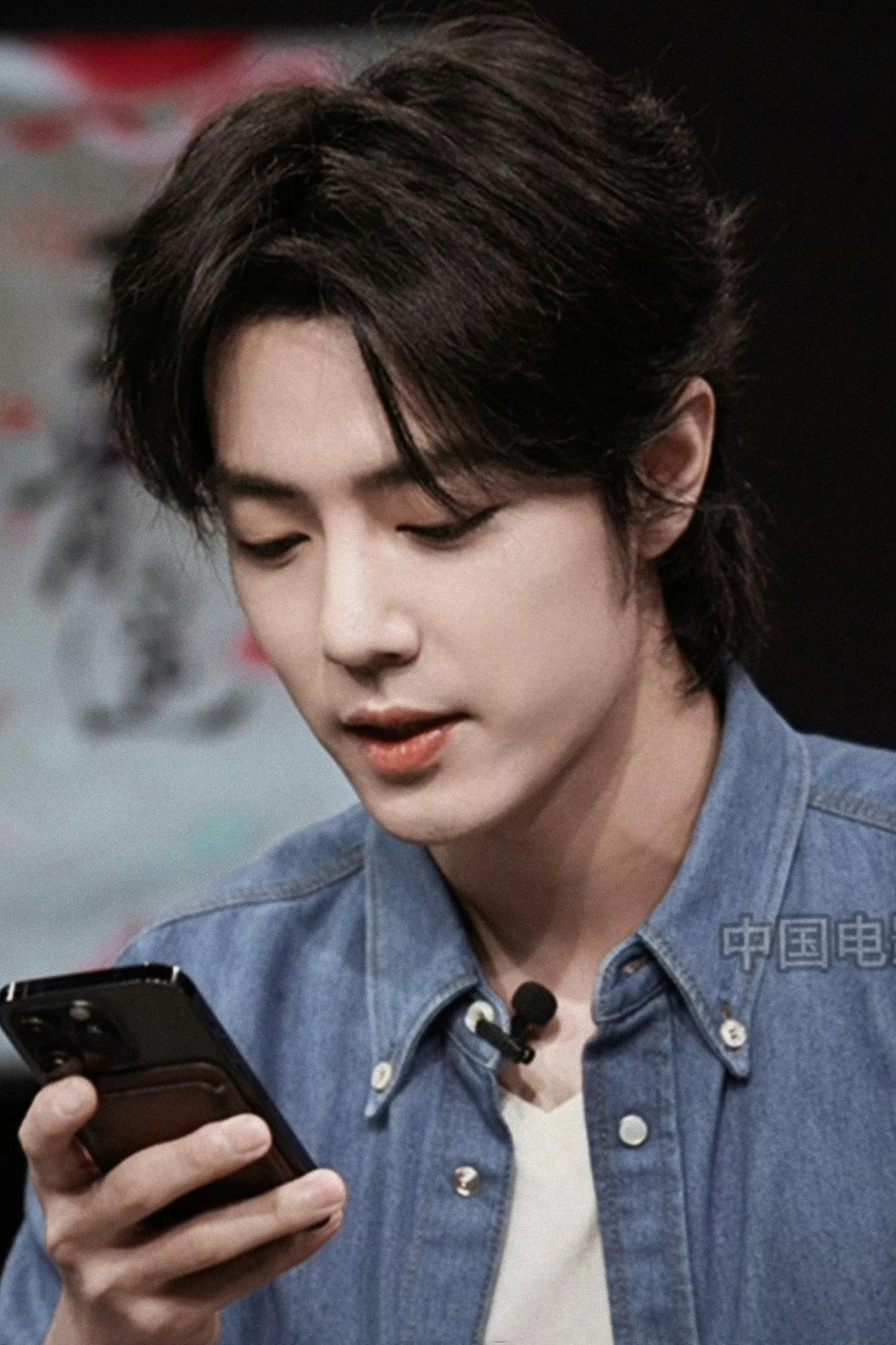 Purity in life, sharpness in roles——Xiao Zhan successfully completed his "closed career loop ...