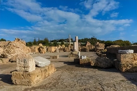 How did the military power of ancient Carthage affect its relationship ...