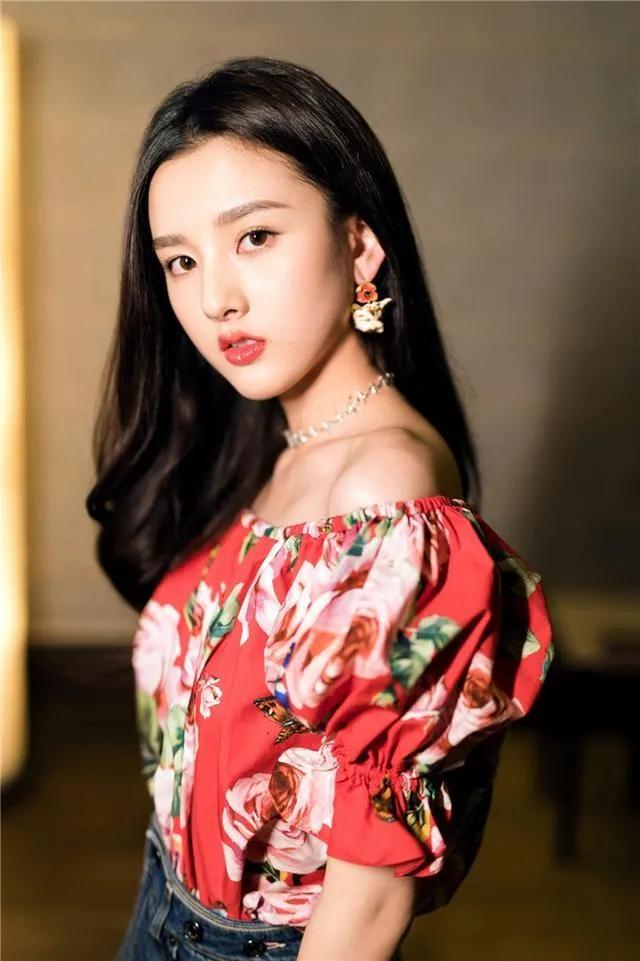 Song Zuer is as beautiful as a fairy - iNEWS