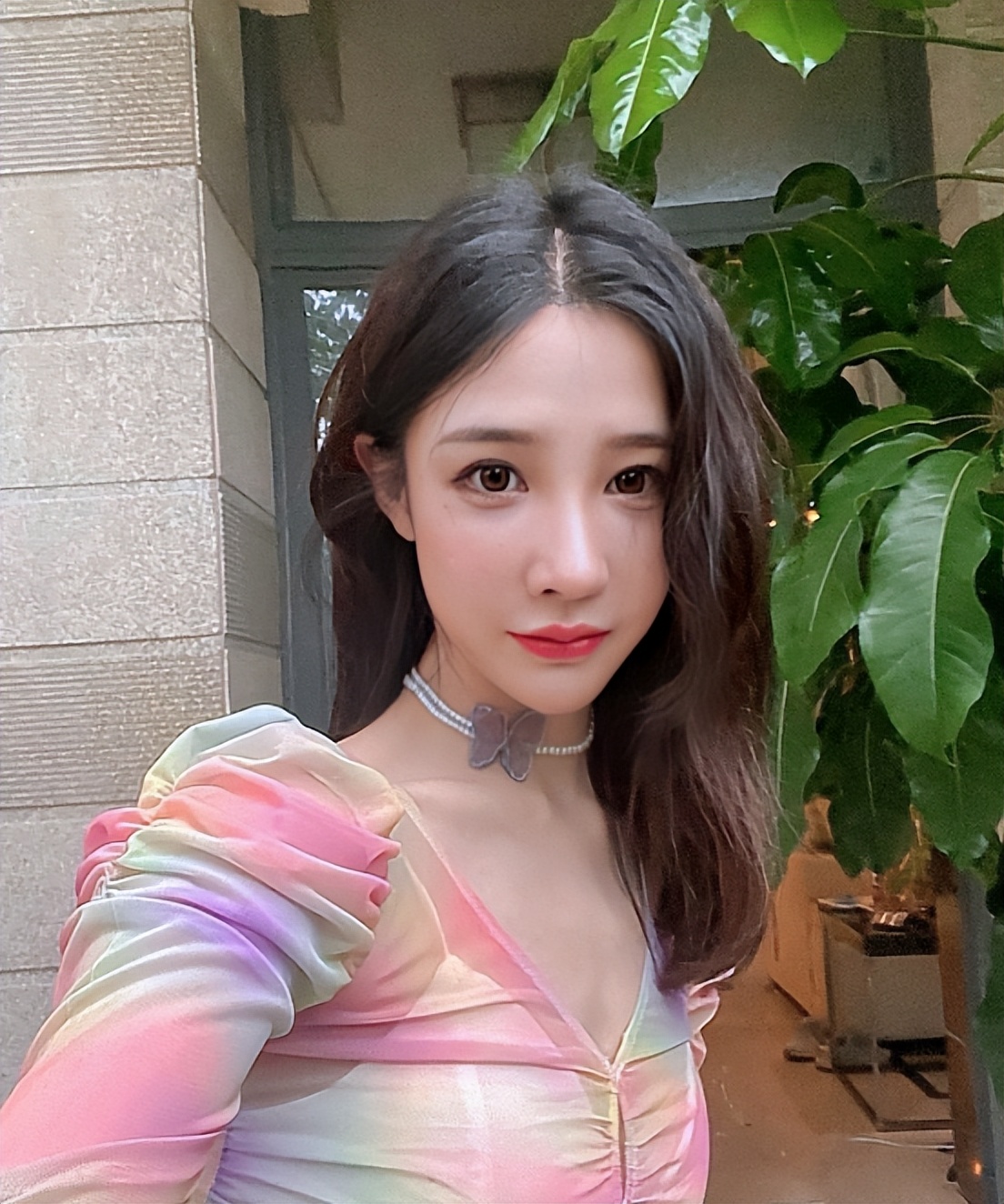 After the Li Yifeng incident, the two female protagonists became the focus. - iMedia