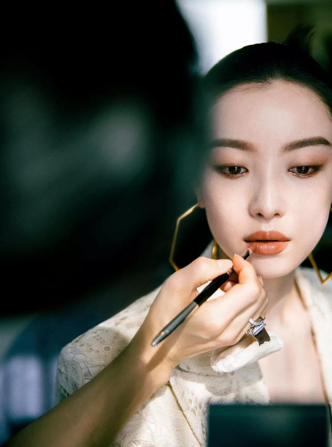 Nazha, Ni Ni, Song Jia, Shu Qi and Wen Qi appreciate beauties - iMedia