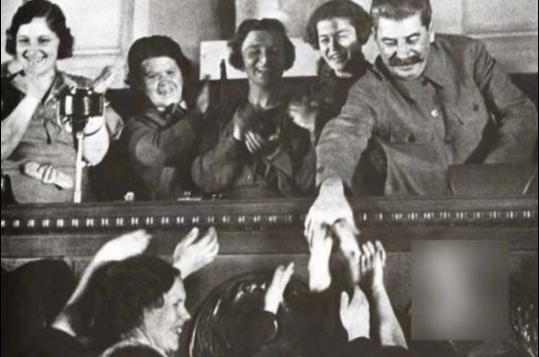 When the Soviet Union disintegrated 30 years ago, how did countries ...