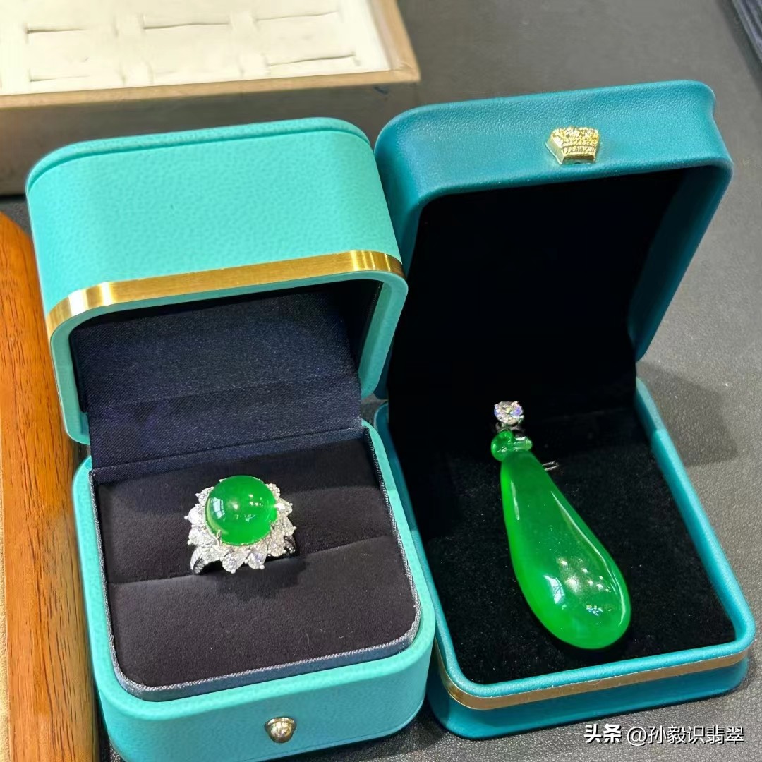 About the UV fluorescence reaction of jade - iMedia