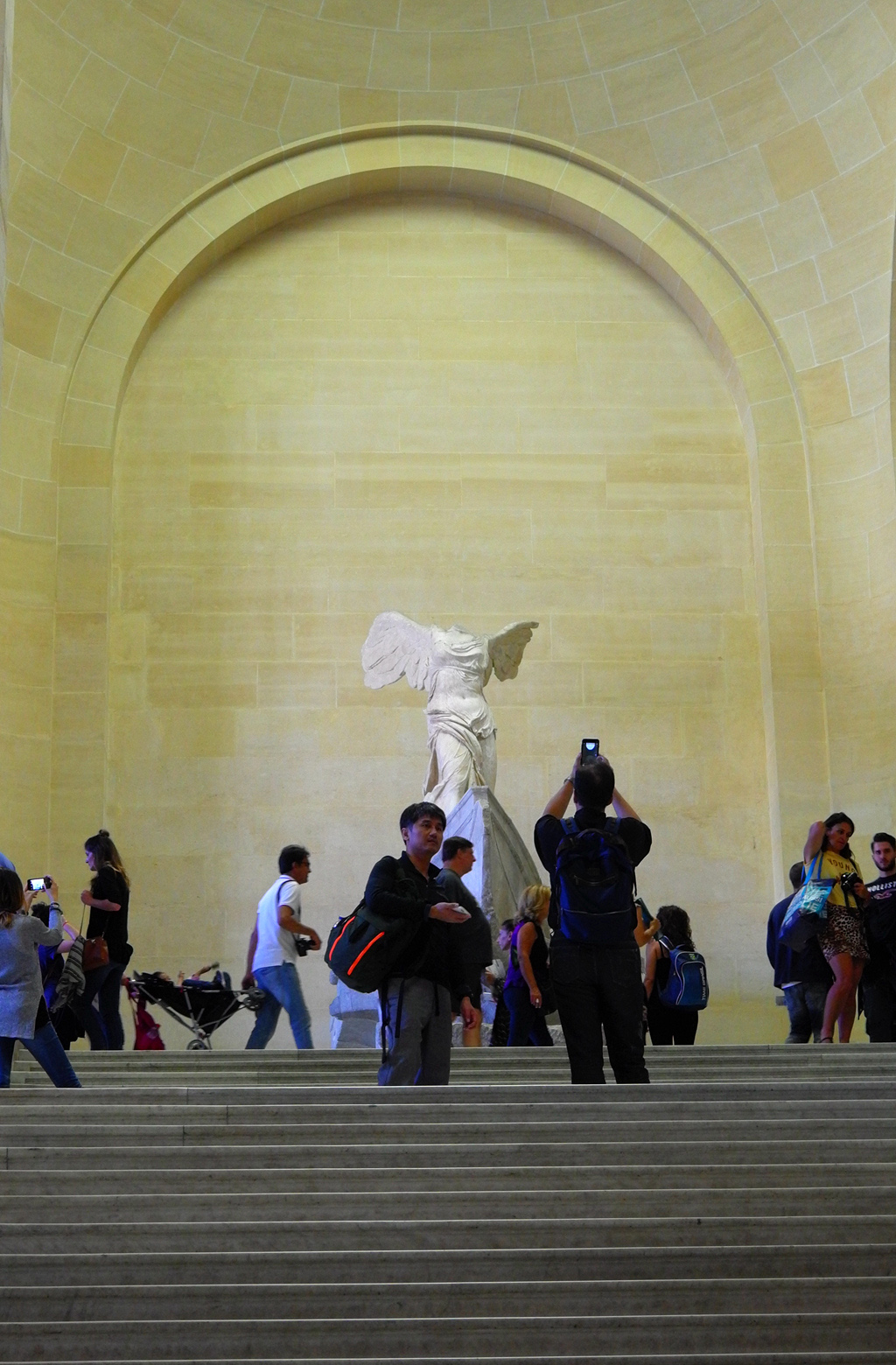 The "Three Treasures" of the Louvre Museum - the Headless Goddess of ...
