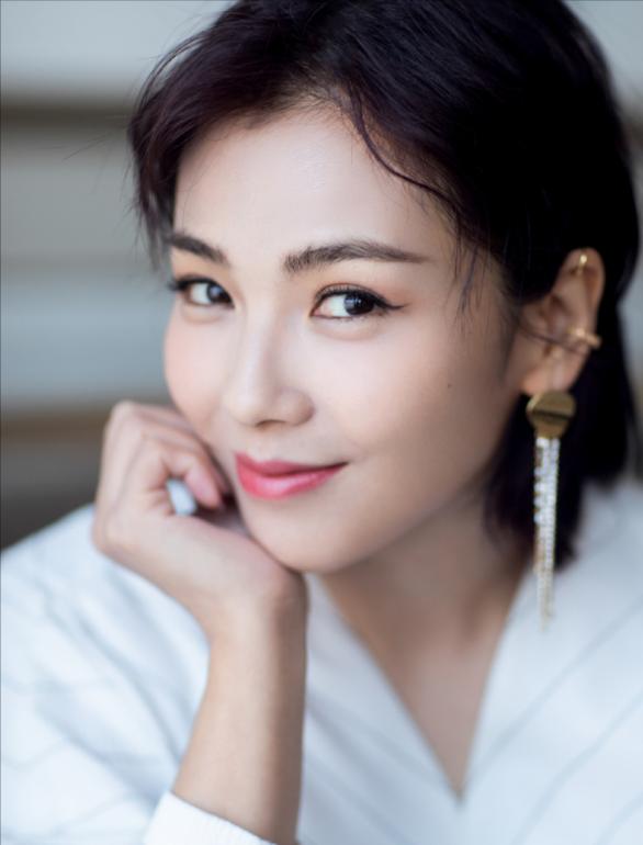 The flamboyant world of Liu Tao, a romantic and virtuous wife ...