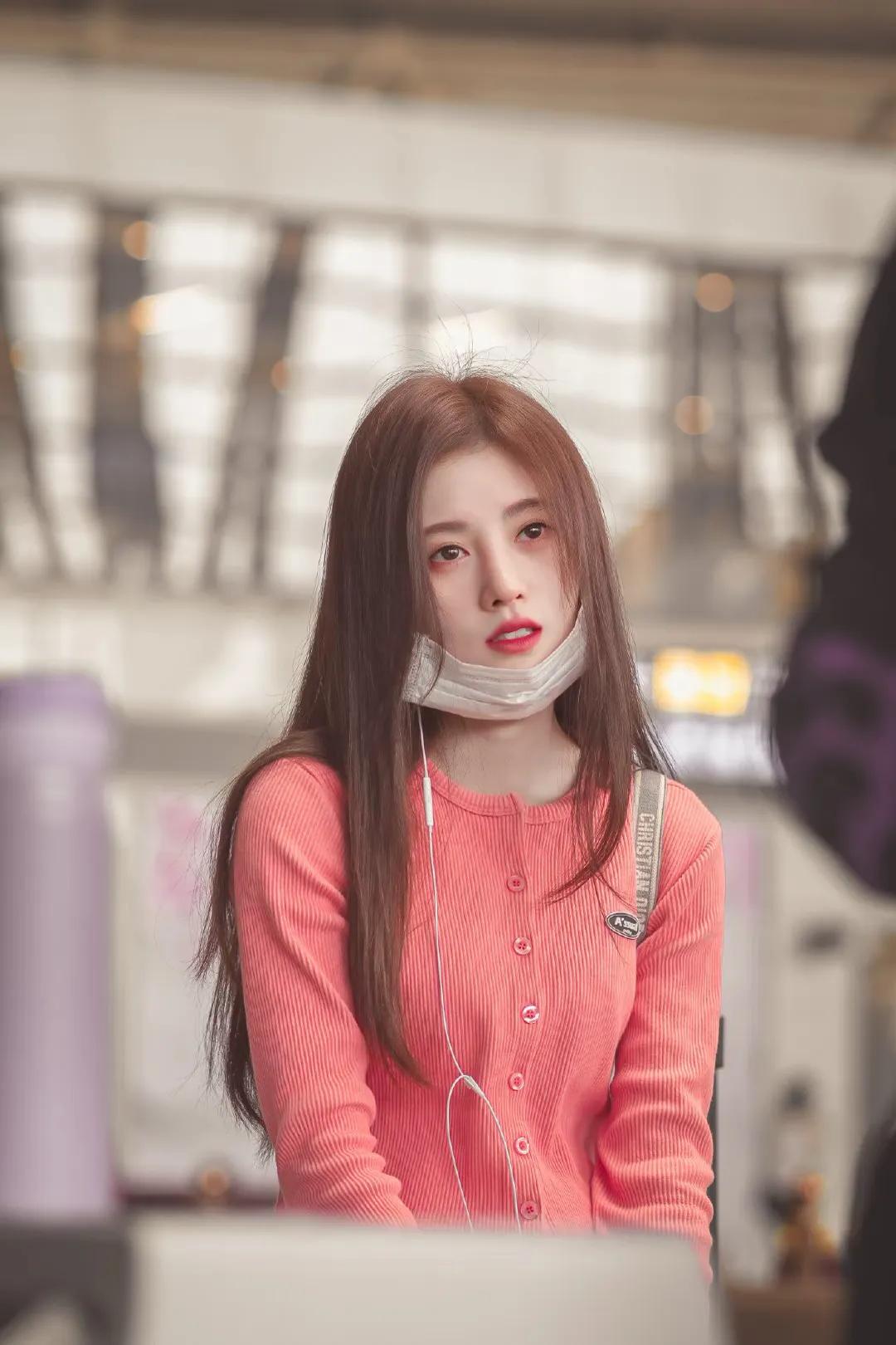 Ju Jingyi - iNEWS