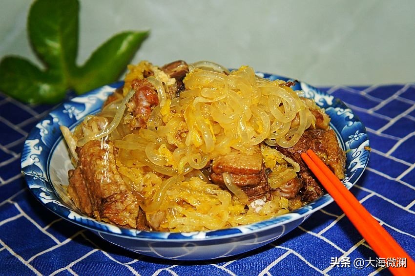 The authentic northeast iron pot stew, the family is greedy for it when ...