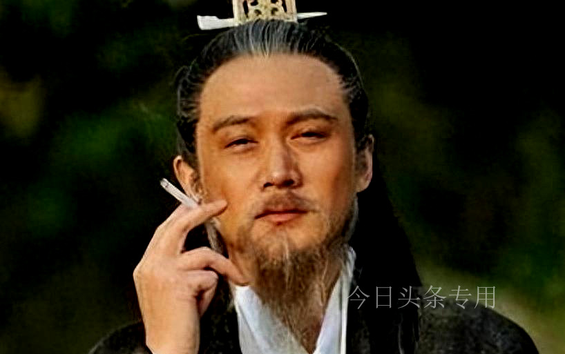 What do actors do during their breaks? I couldn't hold back the Tang ...