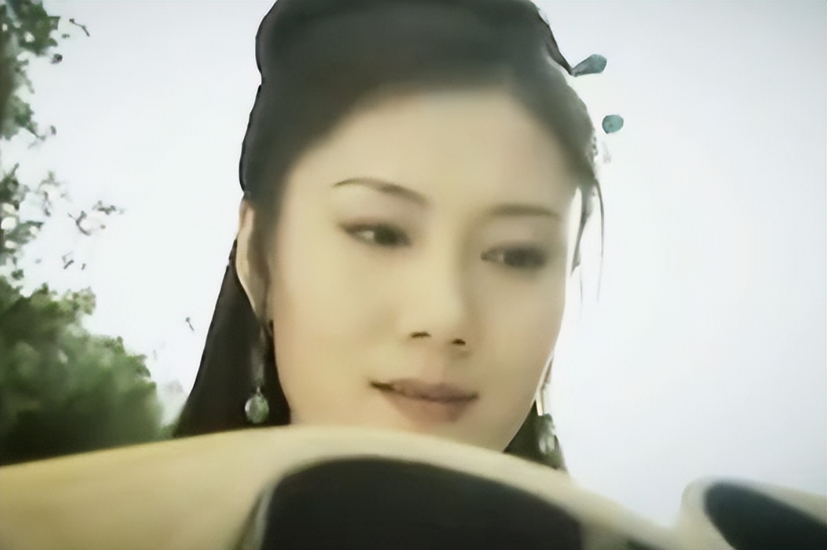 The 9th version of Feng Heng, Wang Xiaochen is gentle and virtuous, Huang Yi is gentle and ...