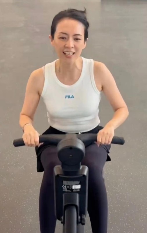 Zhang Ziyi's bare face VS Sen Linbei's exquisiteness, 3 major controversies set off the Internet ...