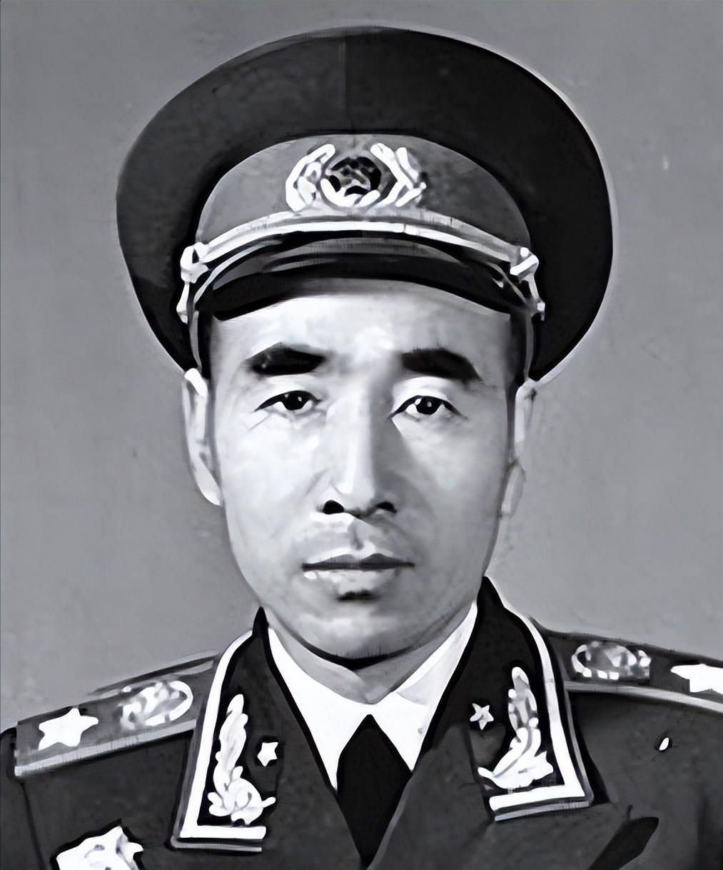 Lin Biao is not good at communicating with people, but he made an ...