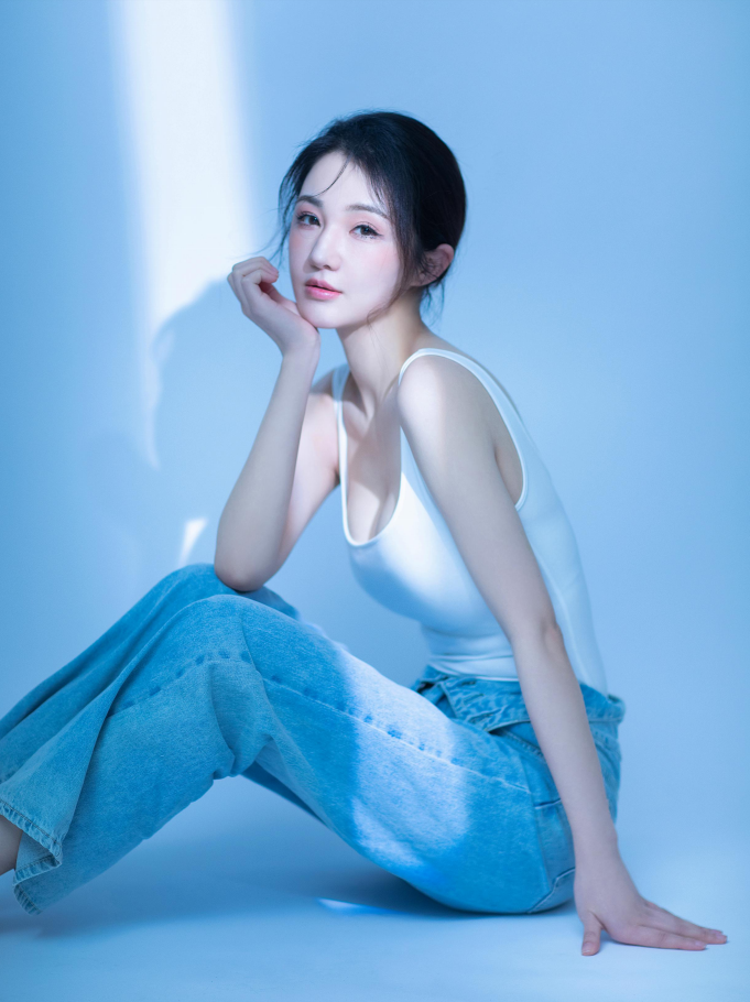 What is the difference between "new Hong Kong-style actress" Gui ...