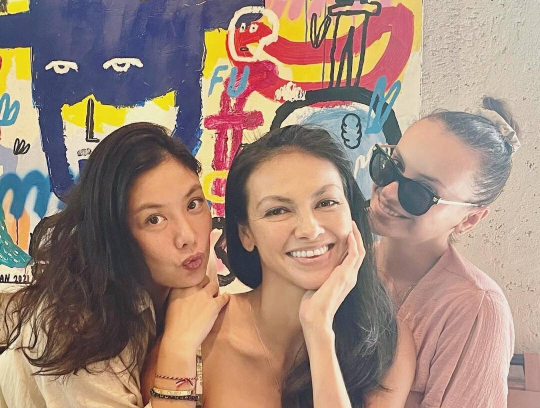 She has been divorced from Liming for many years, but she is still full ...