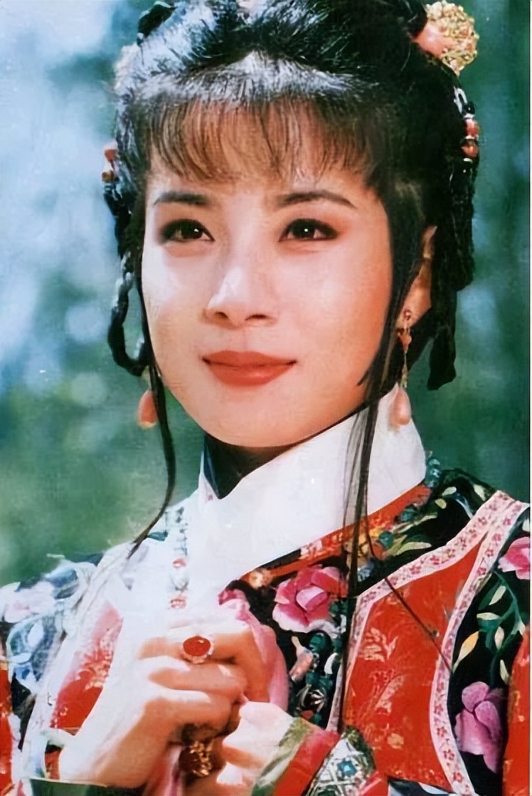 Remember "dumb bride" Yue Ling? After 17 years of retirement, how is ...