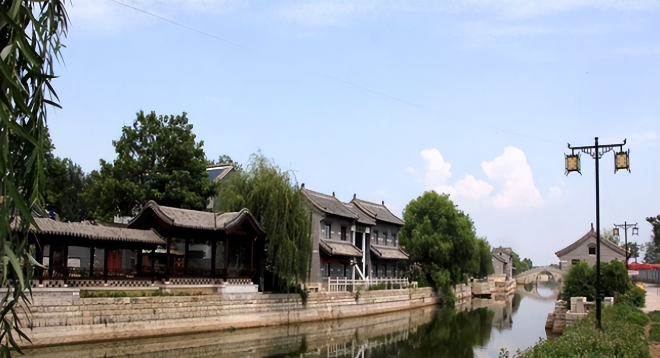 The Beijing-Hangzhou Grand Canal passing through Nanyang Ancient Town ...