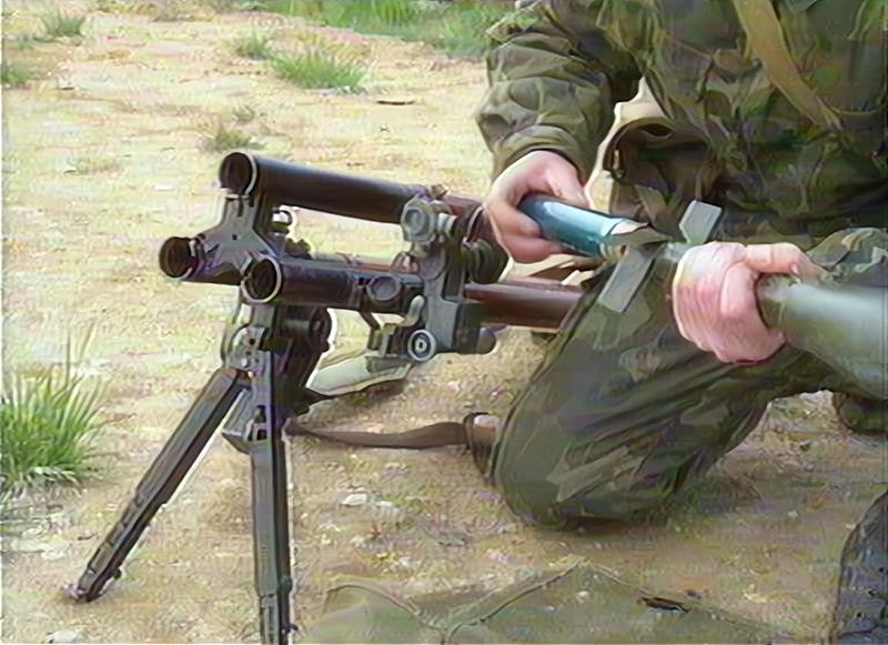The joy of triple firepower, an individual weapon from Romania - iMedia