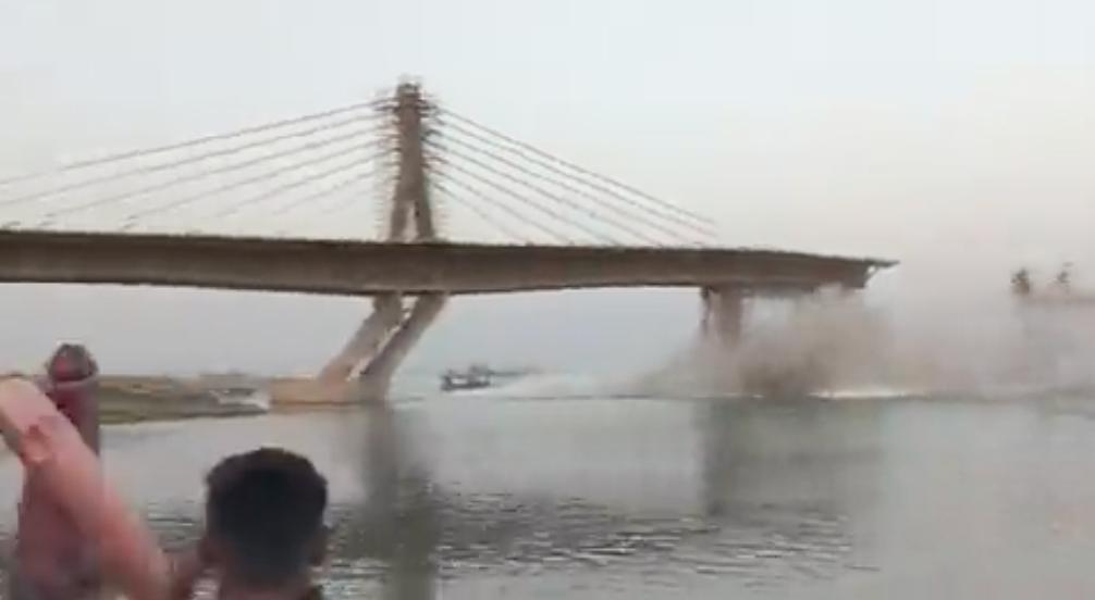 Sick man of infrastructure! The bridge under construction collapsed ...