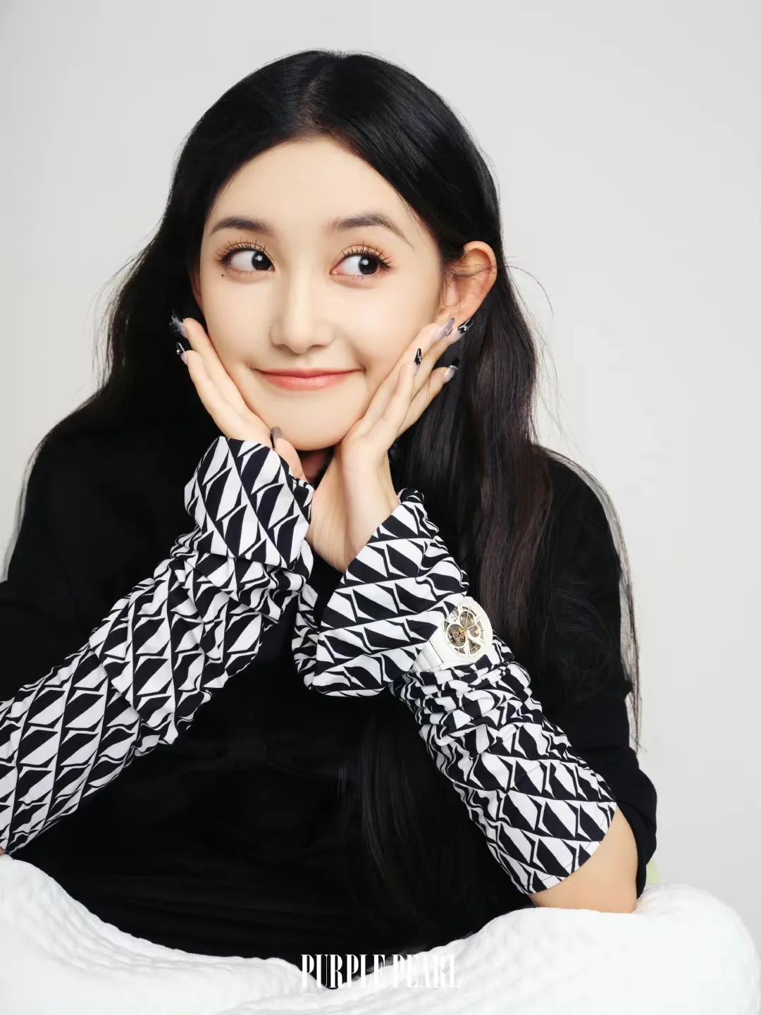 Liu Yan, Zhang Jingyi, ella, Jiang Yiyi, Zheng Xiuyan - iMedia