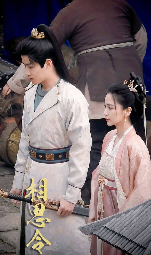 Angelababy's new drama pink dress Reuters is delicate and elegant with ...