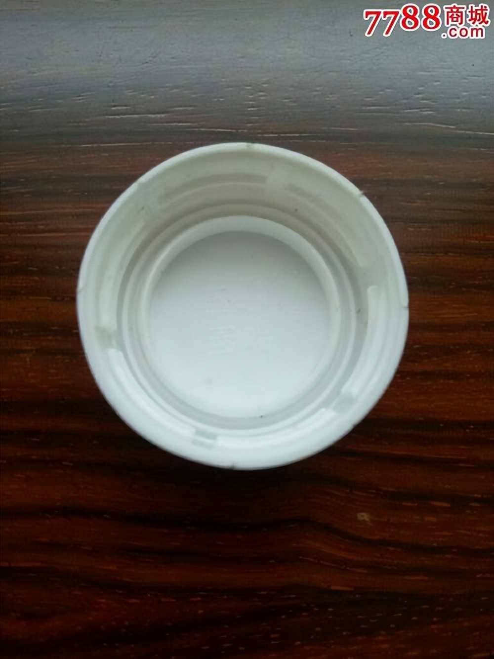 Plastic basin cracked and leaking? It turns out that it can be repaired ...