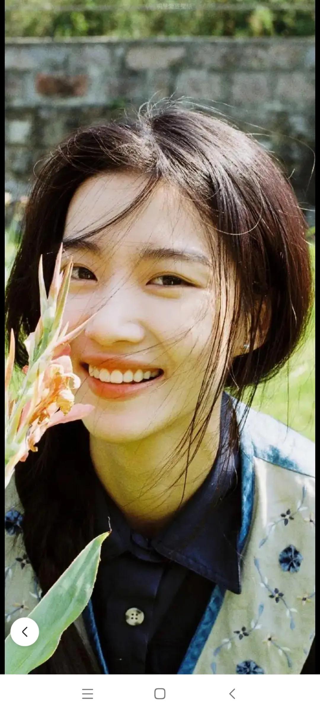 Lu Yuxiao, Ju Jingyi, the new generation of flowers, who do you like more? - iNEWS