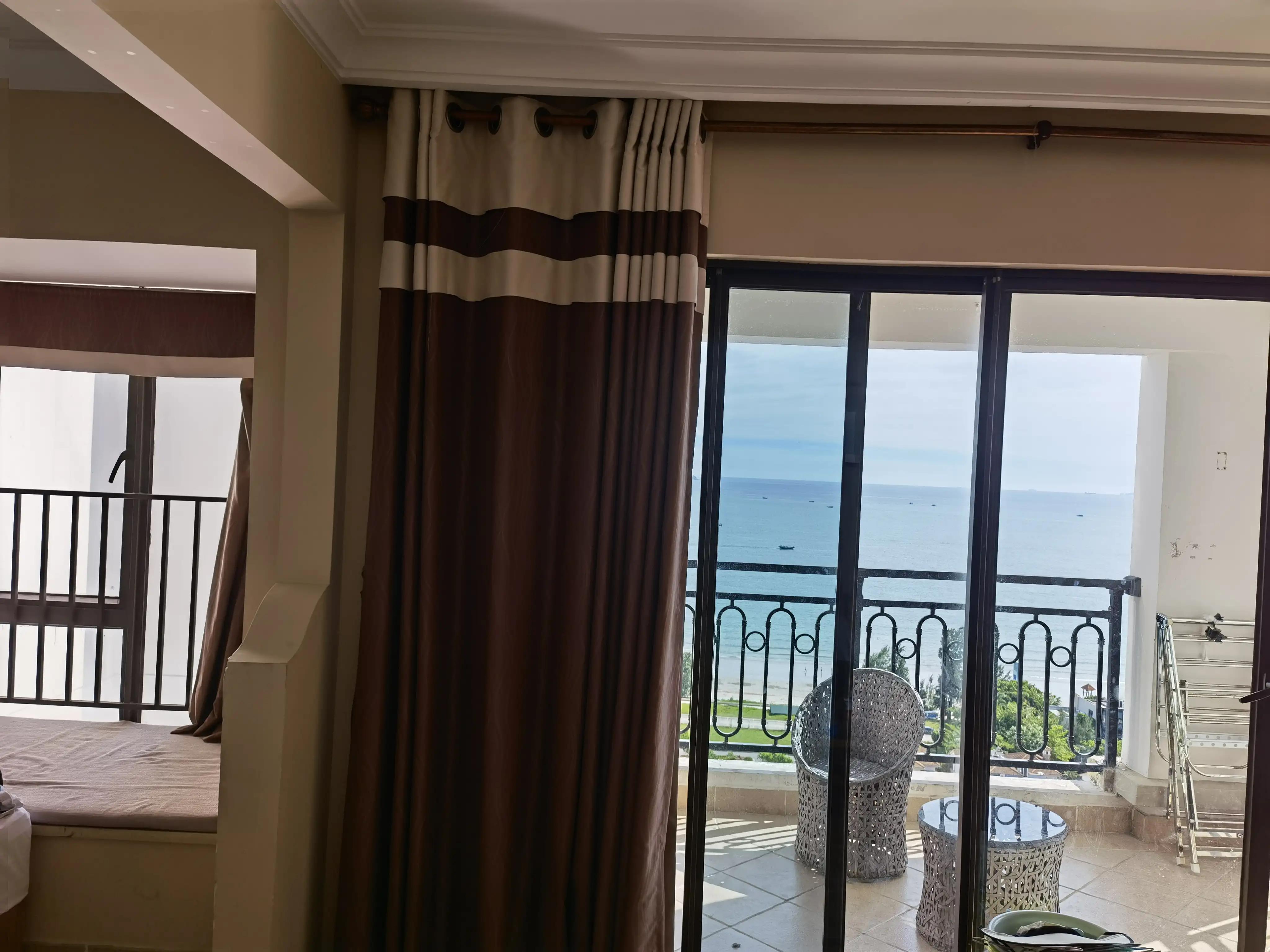 Double Moon Bay - iNEWS