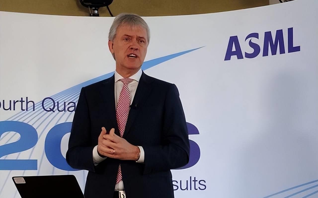 400 photolithography machines, 39 billion chips! ASML officially ...